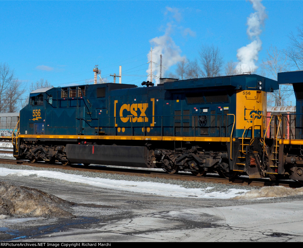 CSX 556